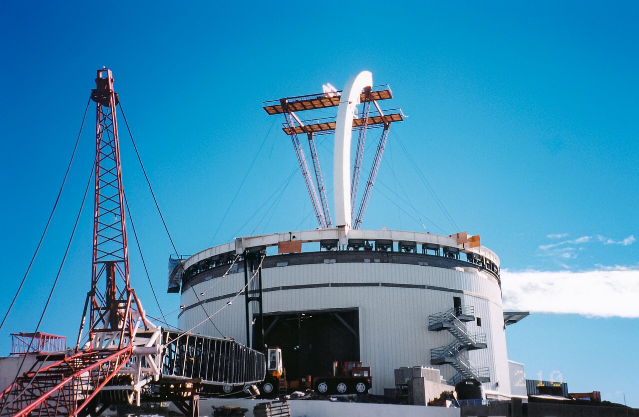 Gemini North Construction | NOIRLab