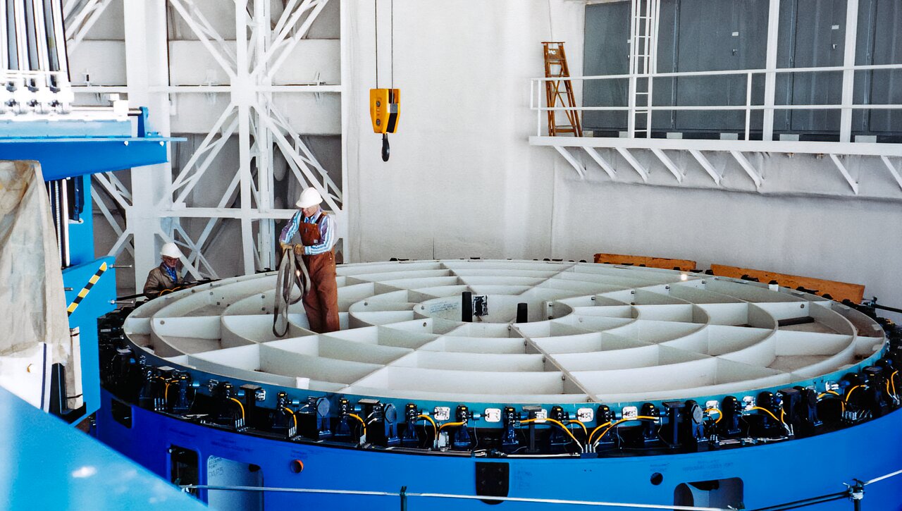 Gemini Mirror Cell | NOIRLab