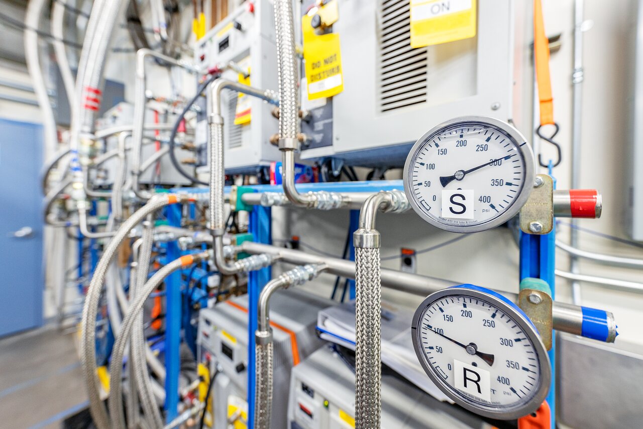 Gemini North Plant/Utility Room Pipes | NOIRLab