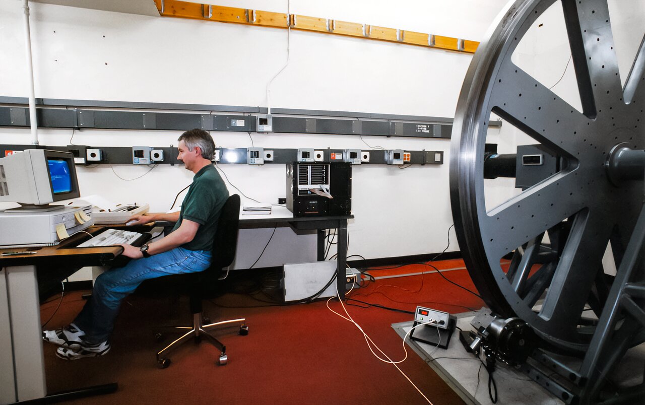 Friction-Driven Encoder Test | NOIRLab