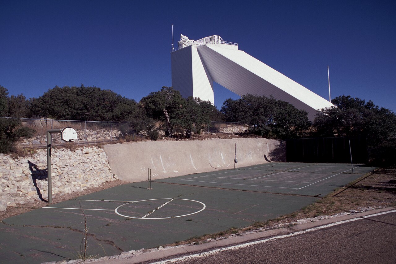 The McMath-Pierce Solar Facility | NOIRLab