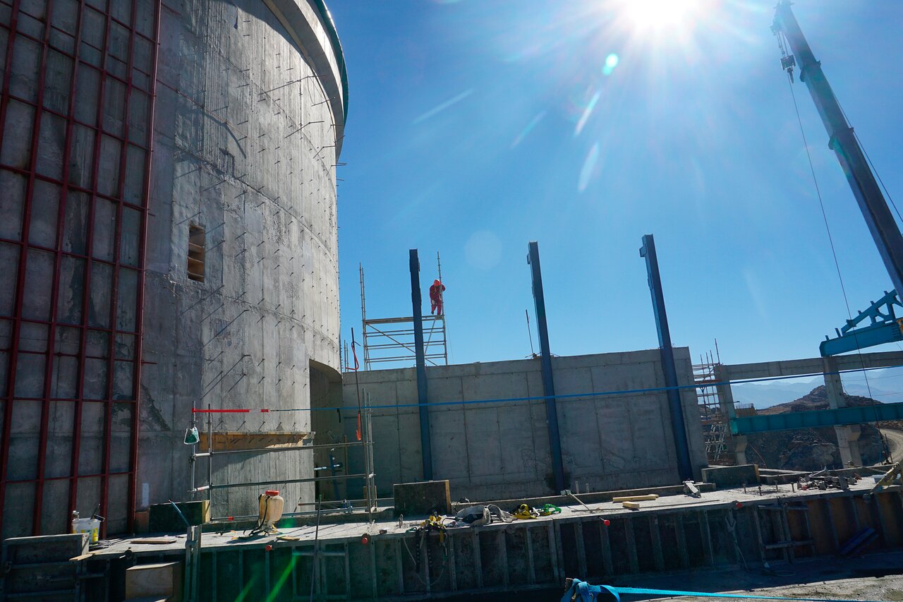 Vertical platform lift (Pflow) support installation | NOIRLab