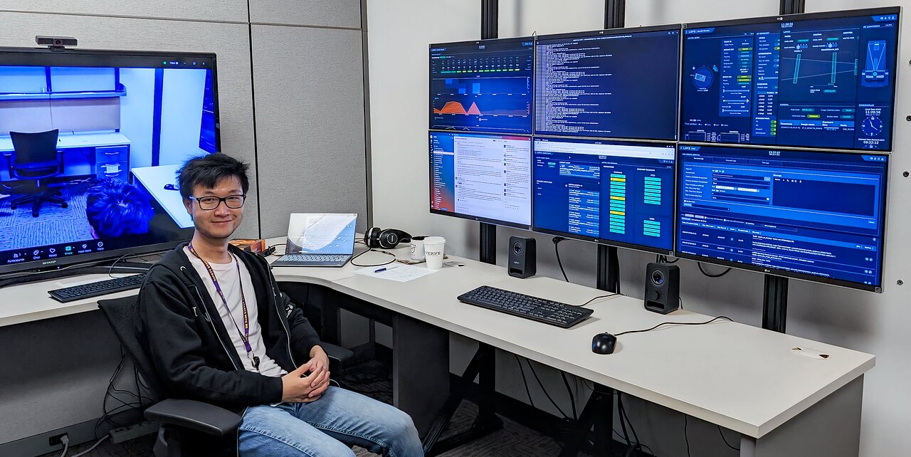 Shuang Liang in the Rubin control room at SLAC | NOIRLab