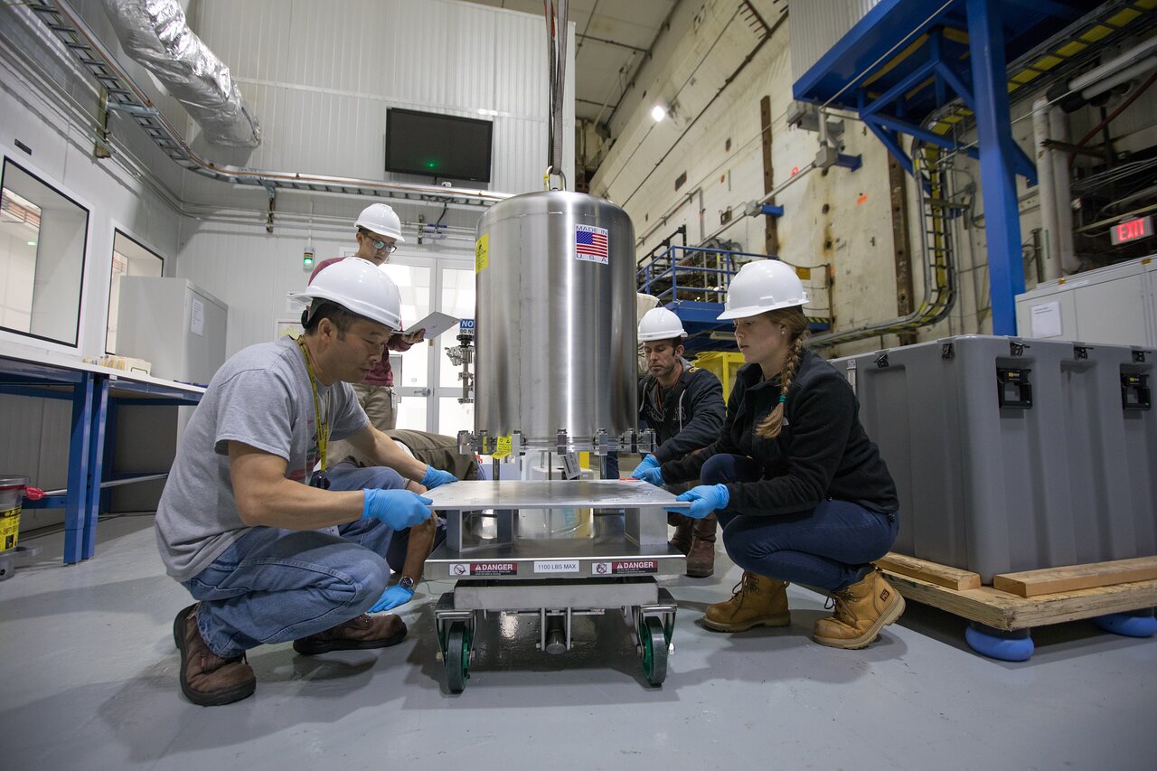 LSST Camera's First Sensor Array Arrives | NOIRLab