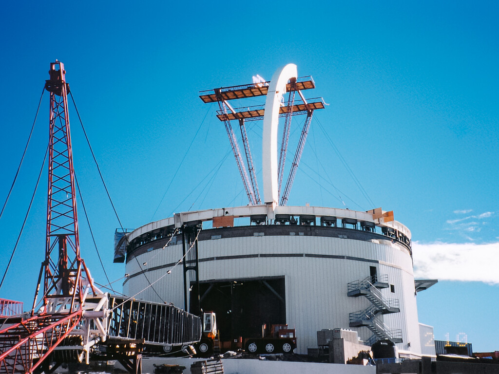 Gemini North Construction | NOIRLab